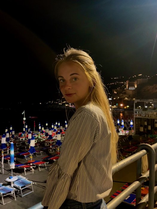 Anna Maria O. - DiModels | DiModels